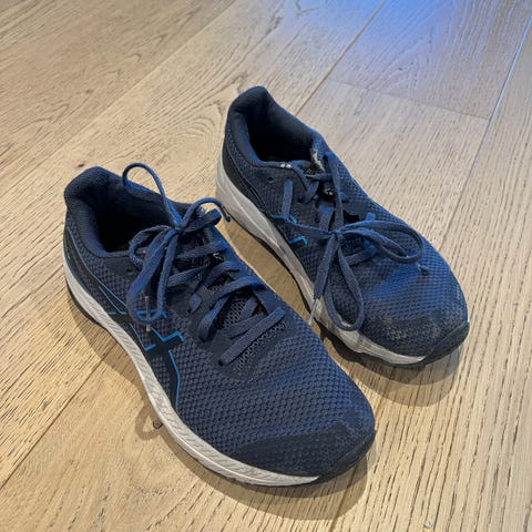 Asics str.36 | FINN-torget