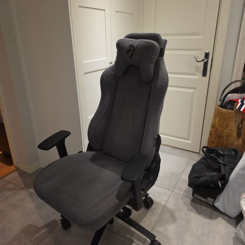 Gaming stol - Secret Lab Titan Evo Batman edition | FINN-torget