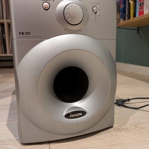 Sort Music Angel | FINN-torget