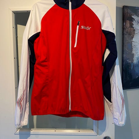 Stilig Swix softshell jakke og vest til salgs. Herre, Str L | FINN-torget