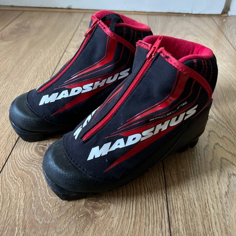 Madshus Raceline Skisko Str 33 | FINN-torget