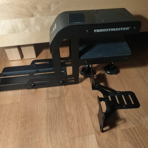 Thrustmaster TM Flying Clamp | FINN-torget
