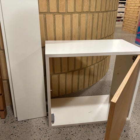 String Stringhylla Vegghylle Metall hvit | FINN-torget