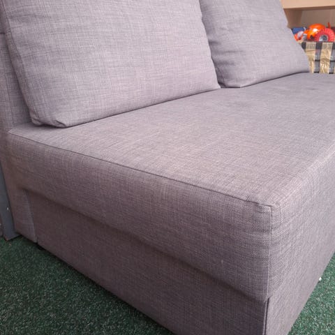 Praktisk IKEA FRIHETEN hjørnesovesofa med oppbevaring | FINN-torget