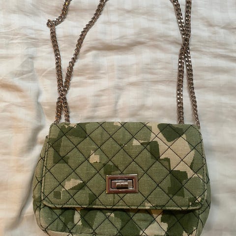 Helt by veske | FINN-torget