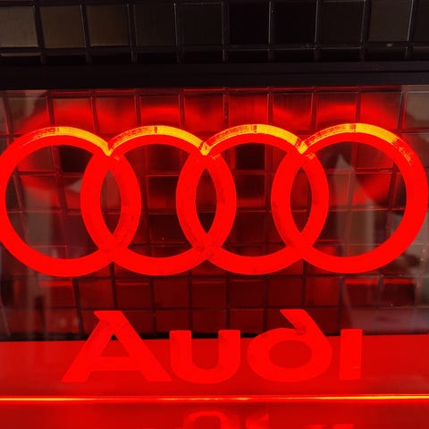 3D-printet F1 skilt med led lys | FINN-torget