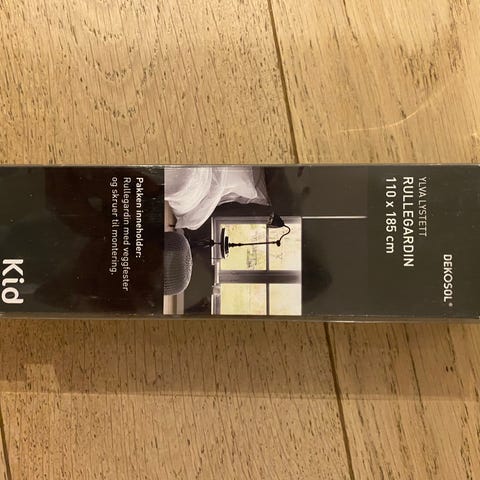 Huglo elektrisk rullegardin | FINN-torget