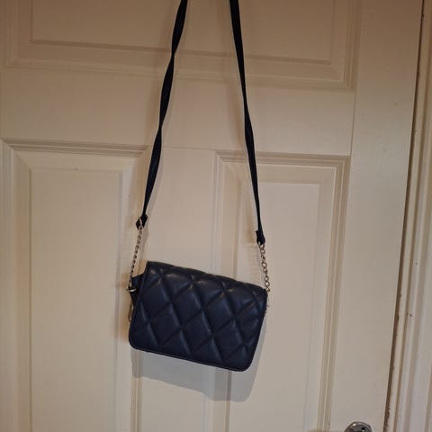 Same same | FINN-torget