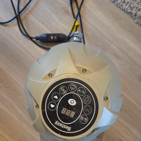 Biltema Poolpumpe 1136 l/tim | FINN-torget