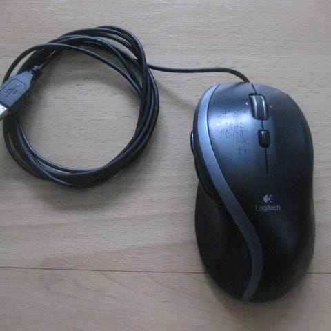 Logitech M705 trådløs mus, komplett med USB Unifying-mottaker | FINN-torget