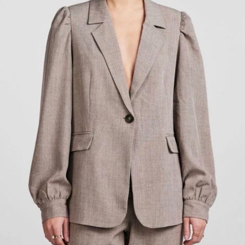 Helt ny blazer fra Yas | FINN-torget