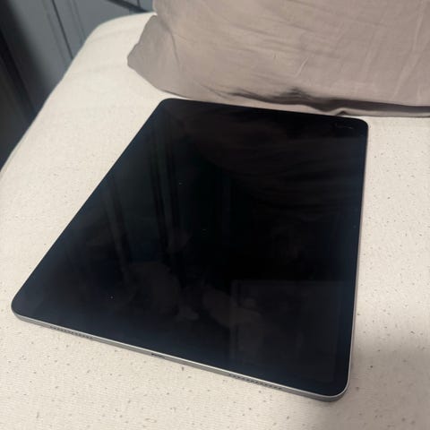 iPad Pro 5. Generasjon 12.9 som ny | FINN-torget