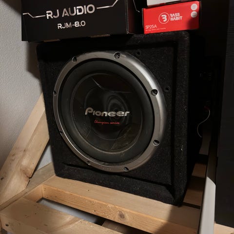 Pioneer subwoofer | FINN-torget