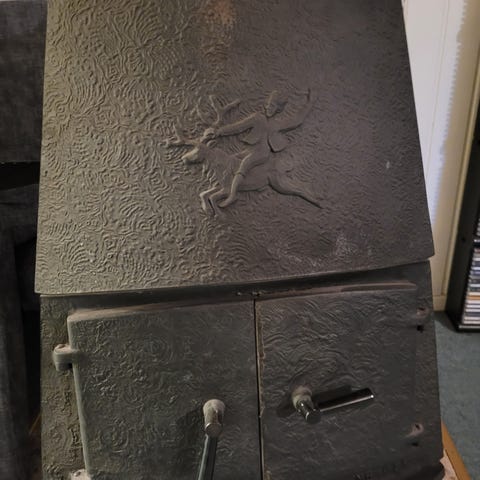 Vedovn i støpejern svart - RESERVERT | FINN-torget