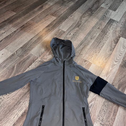 Maya delorez | FINN-torget