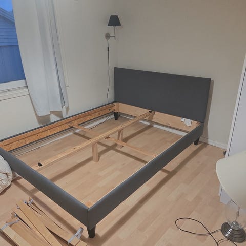 IKEA 140 x 200 Sengeramme med rgb led lys 😊 | FINN-torget