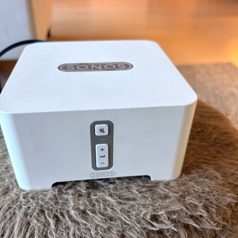 PS3 ,Sonos Connect amp bridge, Yamaha receiver RX-SL 100RDS , vogel ...