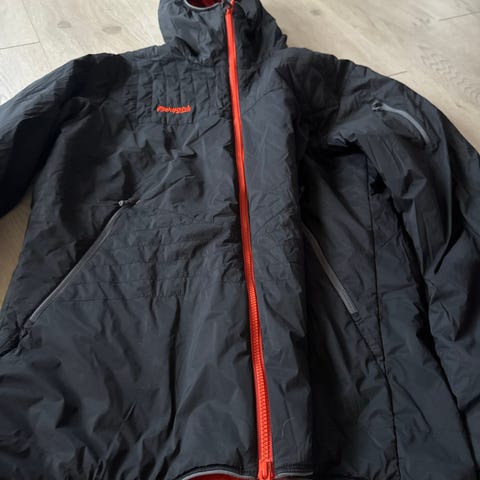 Bergans Oppdal insulated jacket selges - pent brukt | FINN-torget