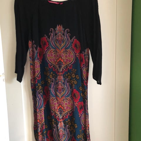 Indiska Hverdagskjole flerfarget viskose S | FINN-torget