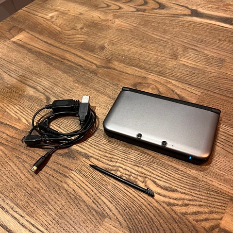 Nintendo 3DS XL grå + 7 spill | FINN-torget