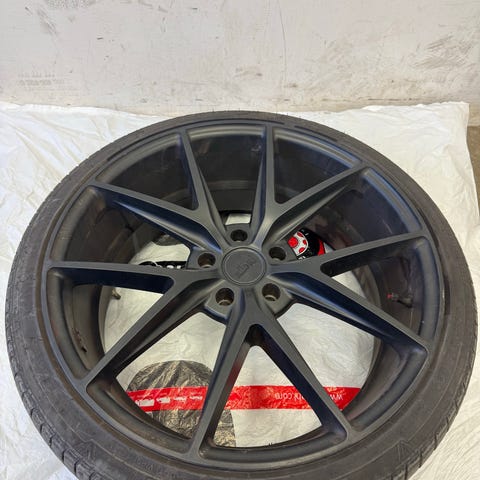 20" TESLA MODEL 3 CONCAVE FELGER M/FALKEN DEKK! NAF TEST 83 POENG ...