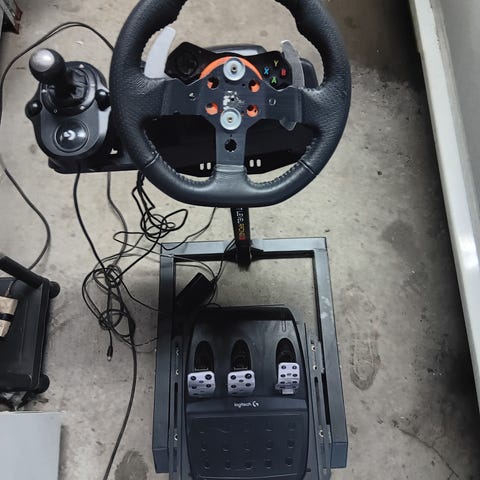 Thrustmaster Ferrari Racing Wheel ratt og pedaler til Playstation 4/5 ...