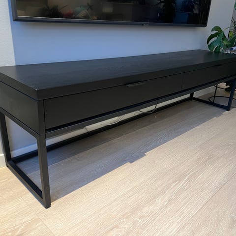 Tv benk sort tre 180 cm | FINN-torget