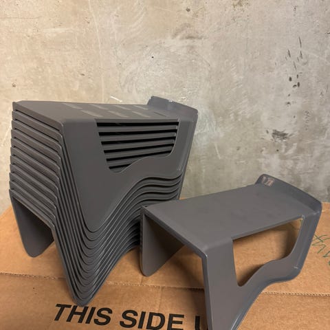 Flislim, fugemasse og primer fra megaflis gis bort | FINN-torget