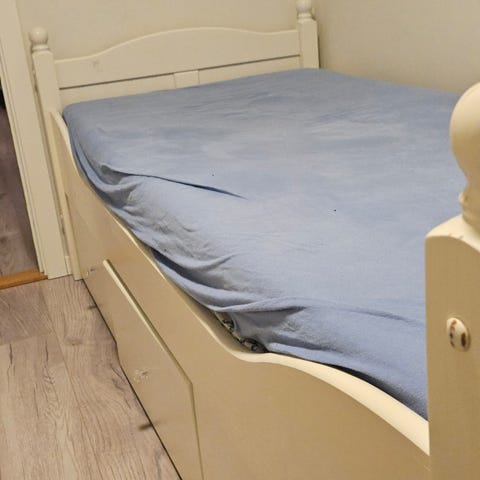 Seng med pult | FINN-torget