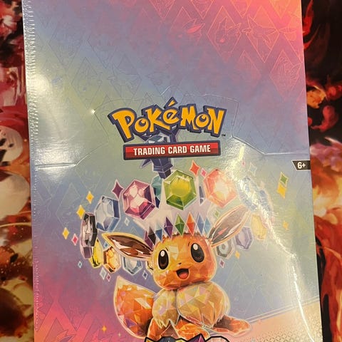 Prismatic evolutions booster bundle display pokemonkort | FINN-torget