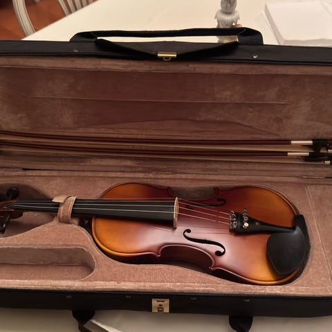 Kun 3/4 Fiolin med bue og bæreveske | FINN-torget