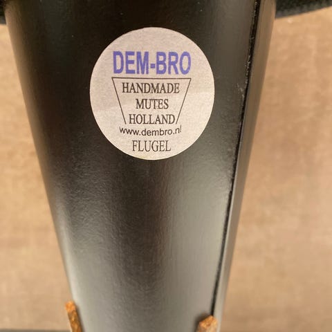 Ønsker å kjøpe øvelsesmute til Flugelhorn | FINN-torget