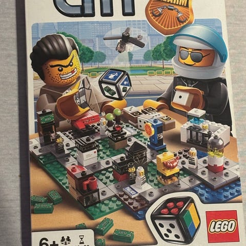 LEGO Lunar Command brettspill | FINN-torget