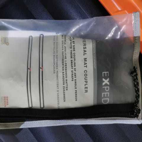 Exped Universal Mat Coupler Kit Black - Elastik for liggeunderlag ...