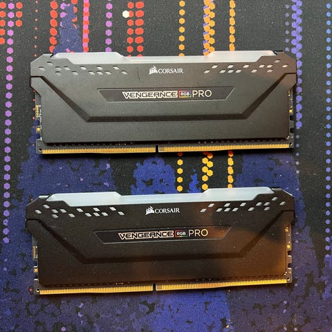 Corsair Vengeance RGB PRO DDR4 3200MHz 16GB (sort) | FINN-torget