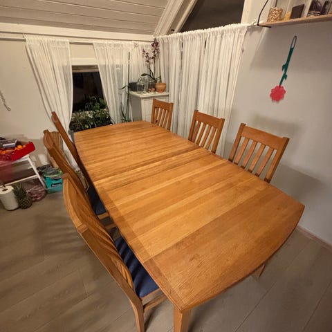 Pent brukt spisebord | FINN-torget