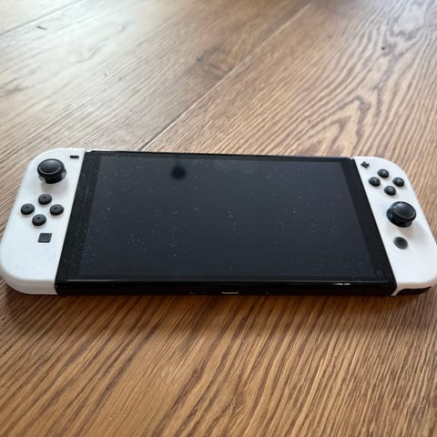 Nintendo Switch Oled konsoll | FINN-torget