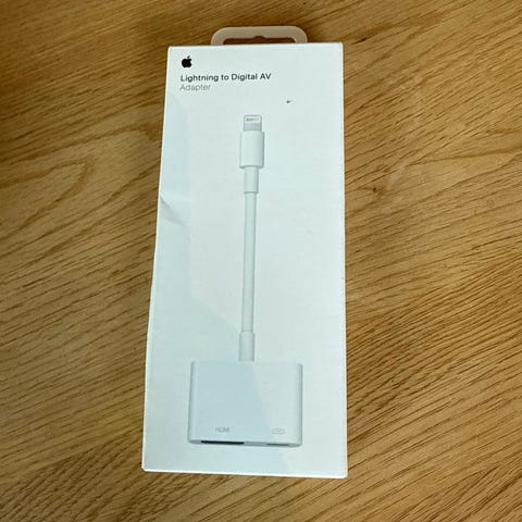 Apple Digital AV 30-Pin To HDMI Adapter | FINN-torget