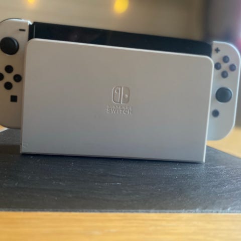 Nintendo Switch Oled konsoll | FINN-torget