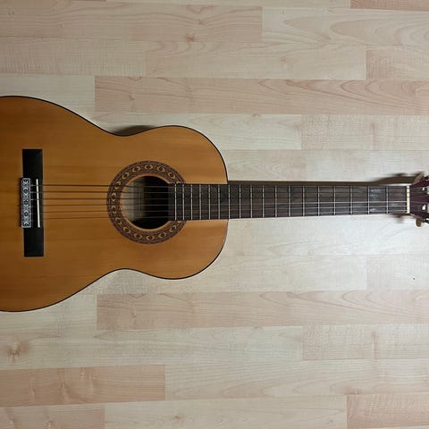 Akustisk gitar svart | FINN-torget