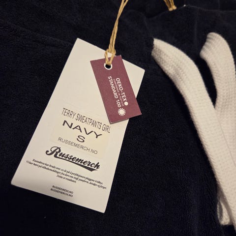 Russemerch joggebukse | FINN-torget