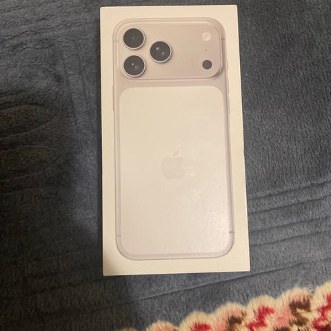 Helt ny iPhone 17 Pro Max – 512 GB – Deep Blue (Forseglet eske) | FINN ...