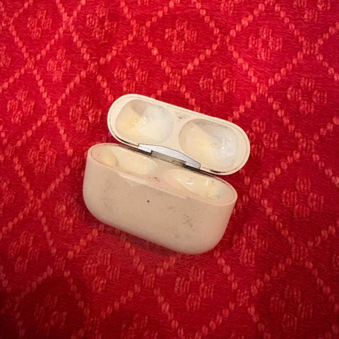 Ladeetui til Apple AirPods pro 2 | FINN-torget