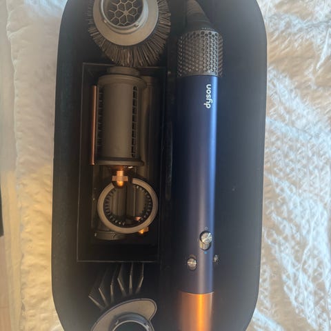 Dyson Airwrap Co-anda2x™ multistyler og hårføner – Straight+Wavy ...