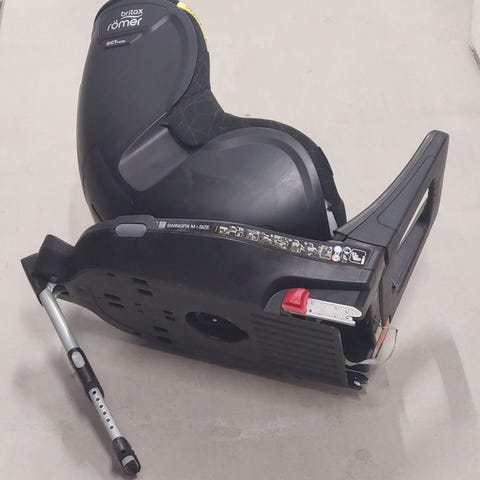 Britax Römer vendbar bilstol | FINN-torget