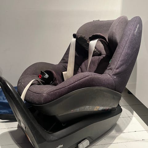 Maxi-Cosi barnesete med spebarnsinnlegg | FINN-torget