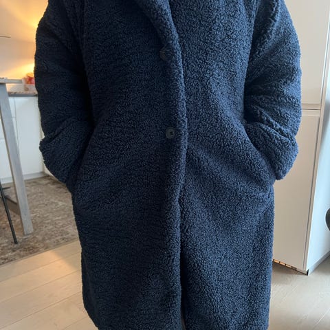 Marc Lauge vest med fuskepels | FINN-torget