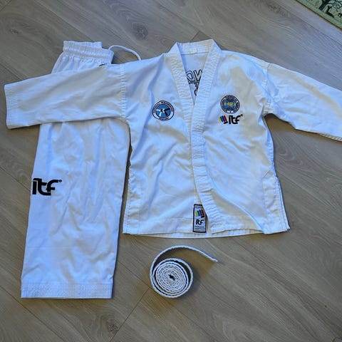 ITF Taekwondo Kampsport Drakt Barn Størrelse 140 | FINN-torget
