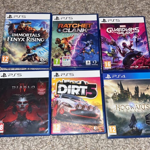Selger en massiv samling med 29 spill til PS5 (et par PS4) | FINN-torget