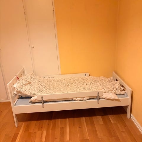 Seng med pult | FINN-torget